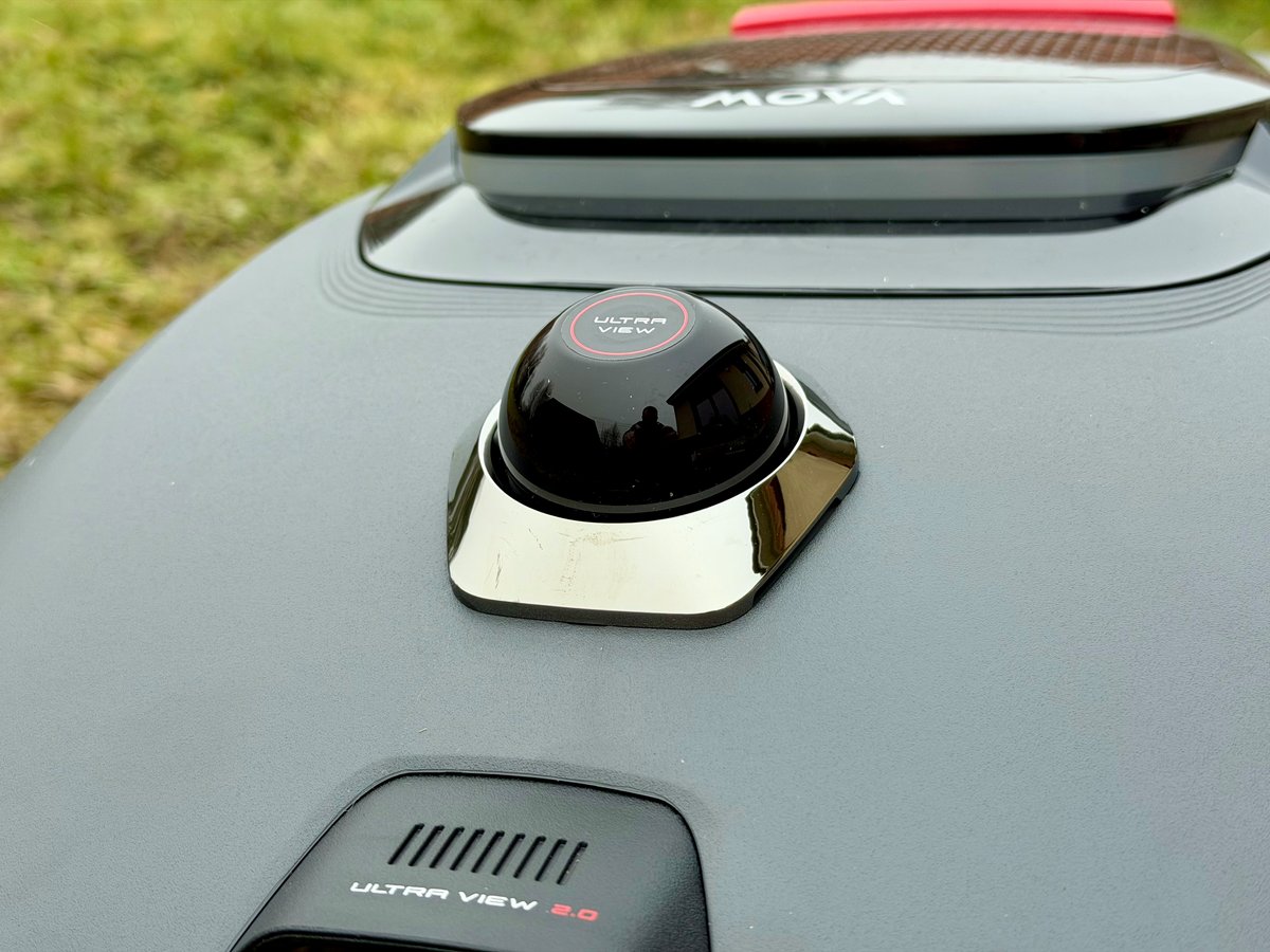 Avec le LiDAX Ultra 1200, Mova ajoute des yeux à son robot tondeuse ...