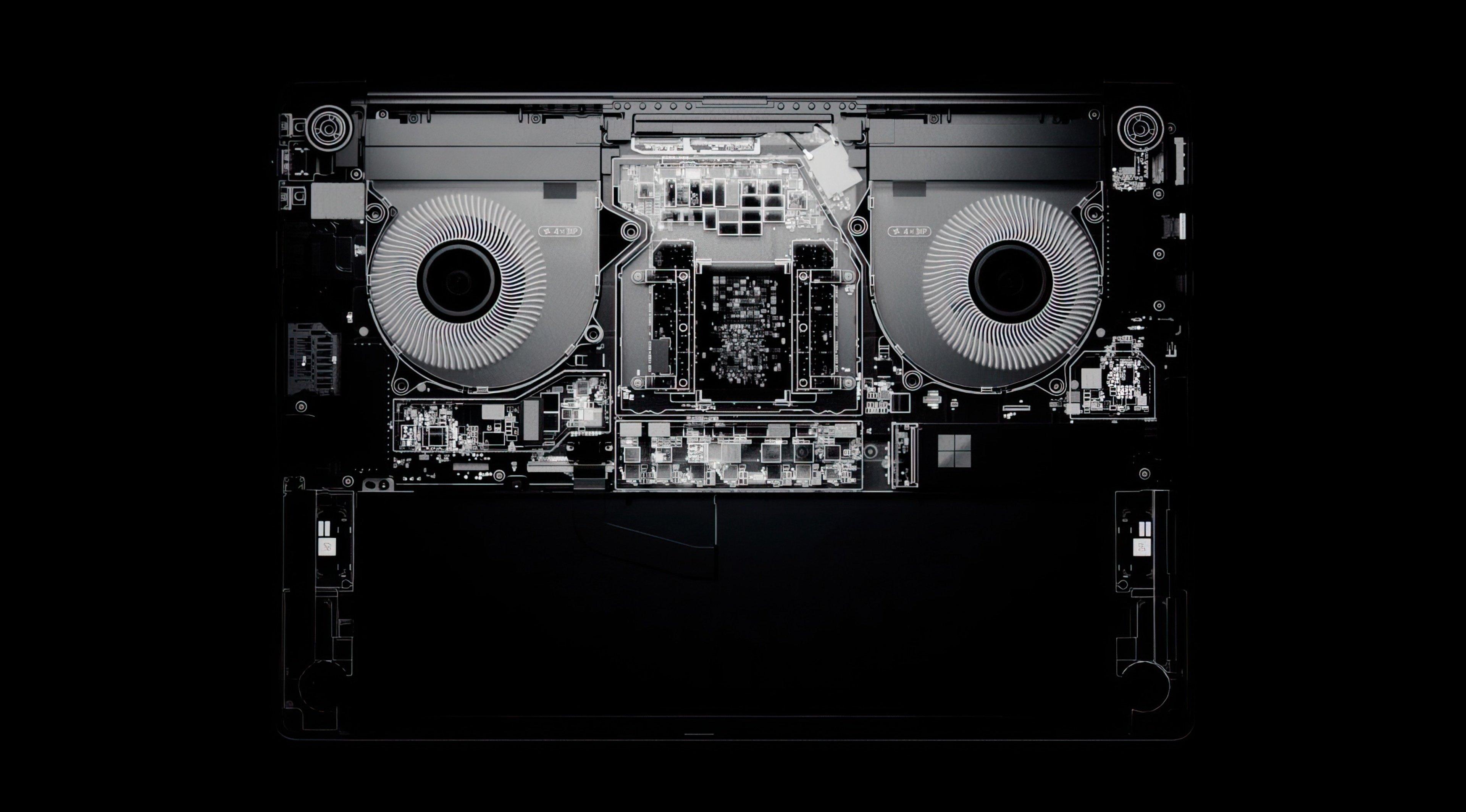 Microsoft annonce son Surface Laptop Ultra : NVIDIA RTX Spark et écran ...