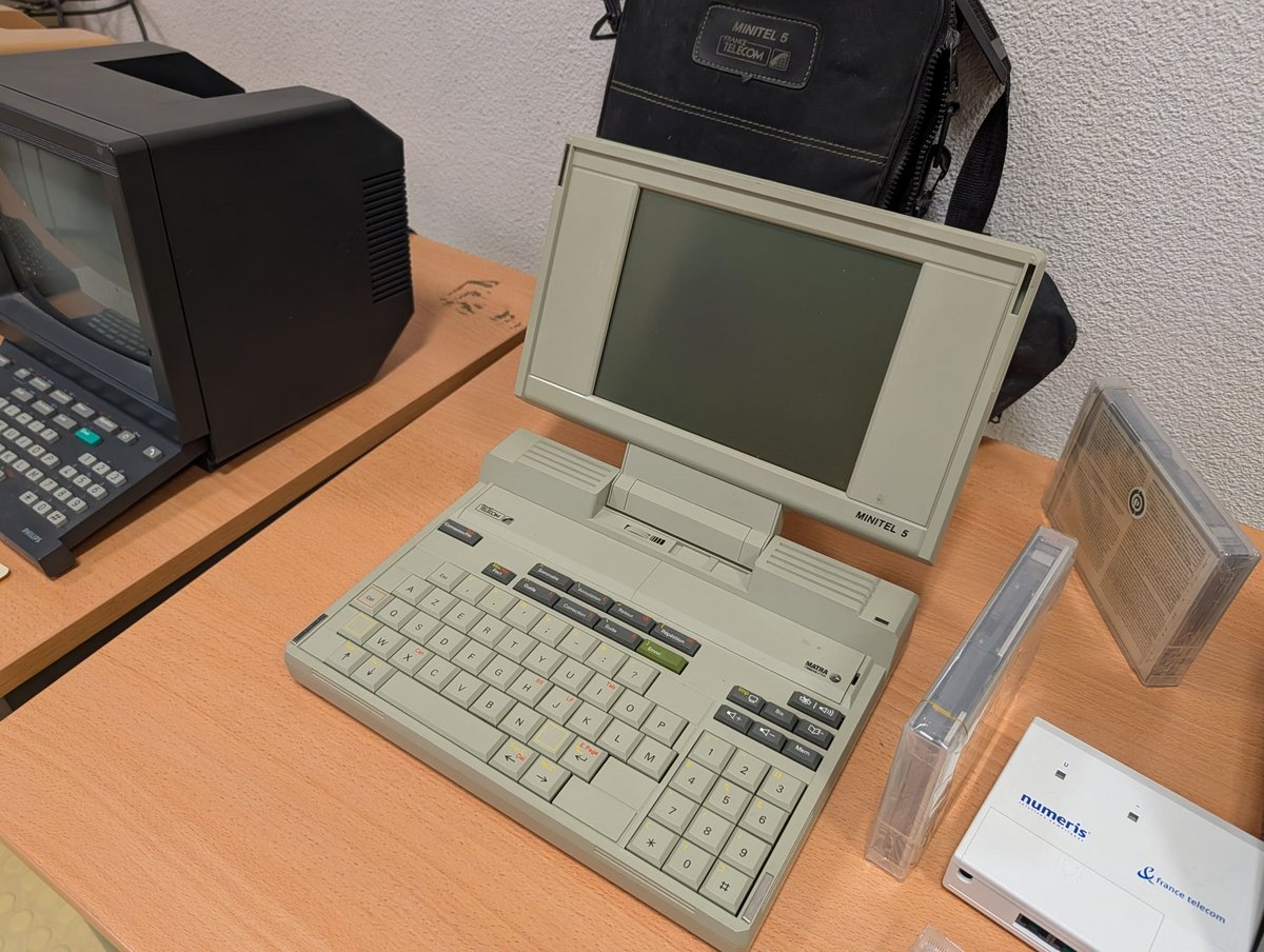 Orange nous a fait entrer dans ses installations à Ajaccio, et ce qu'on ...