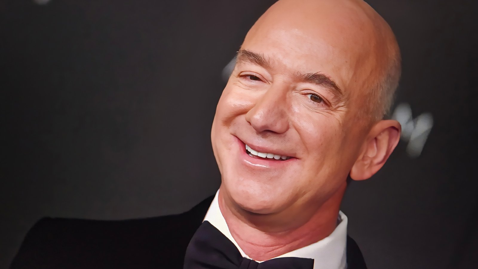 Jeff Bezos lève 12 milliards pour fabriquer un "ingénieur général ...