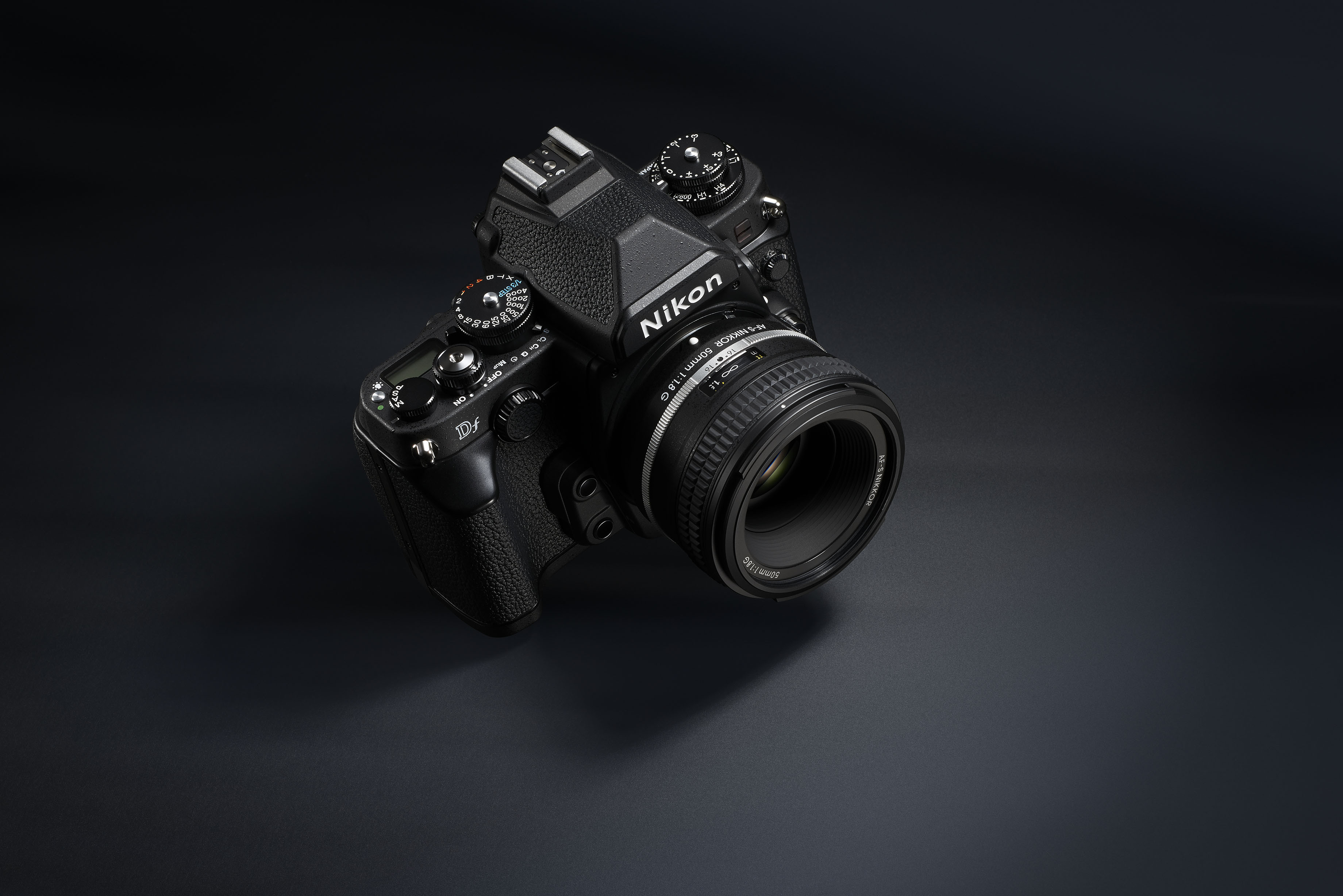 Nikon Df : un reflex rétro pour la photographie pure et dure