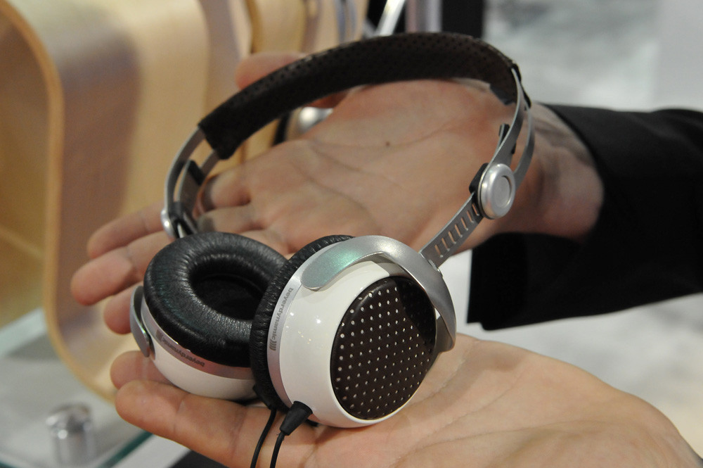 CES 2012 : Beyerdynamic ouvre la Manufaktur au modèle portable T 50 p