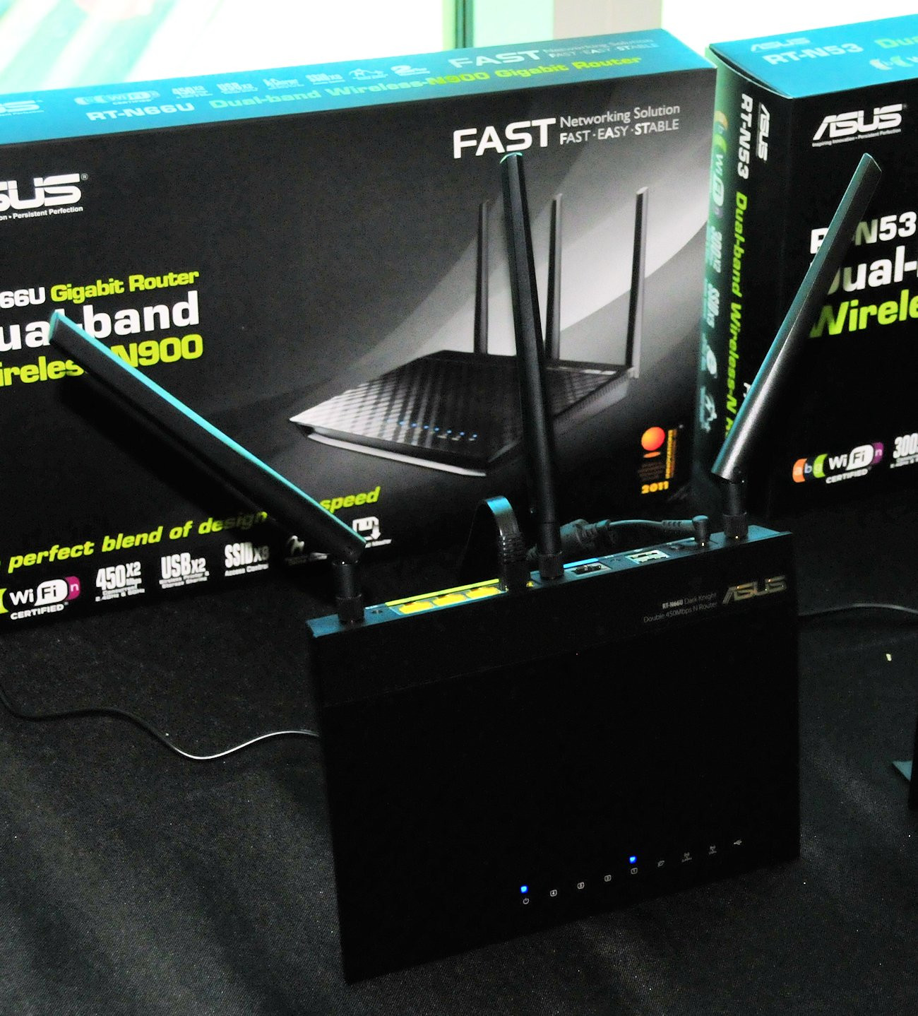 CES 2012 : un routeur 900 Mbps chez Asus aussi