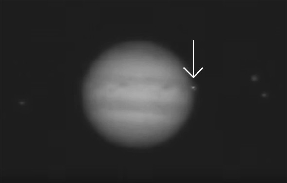 Deux astronomes amateurs filment une explosion sur Jupiter