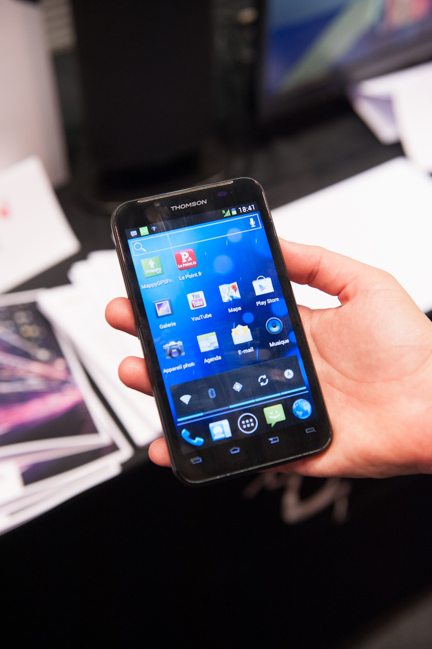IFA : X-View 2, un smartphone Android 5,3 pouces chez Thomson