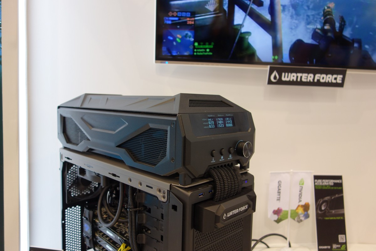 Waterforce : un kit tri-SLI et watercooling chez Gigabyte