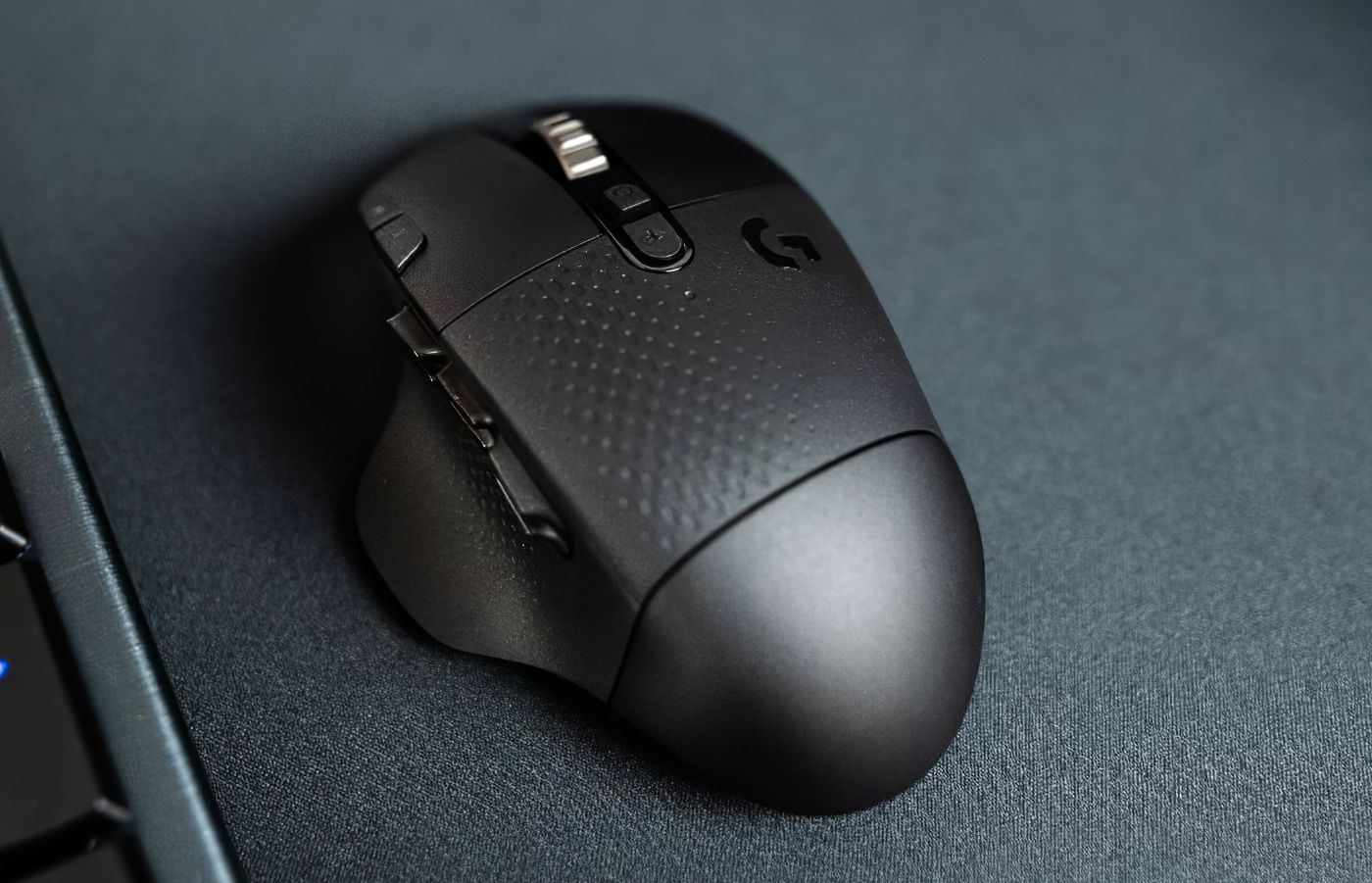 Test Logitech G604 Lightspeed : l'excellence au service des MMO / MOBA