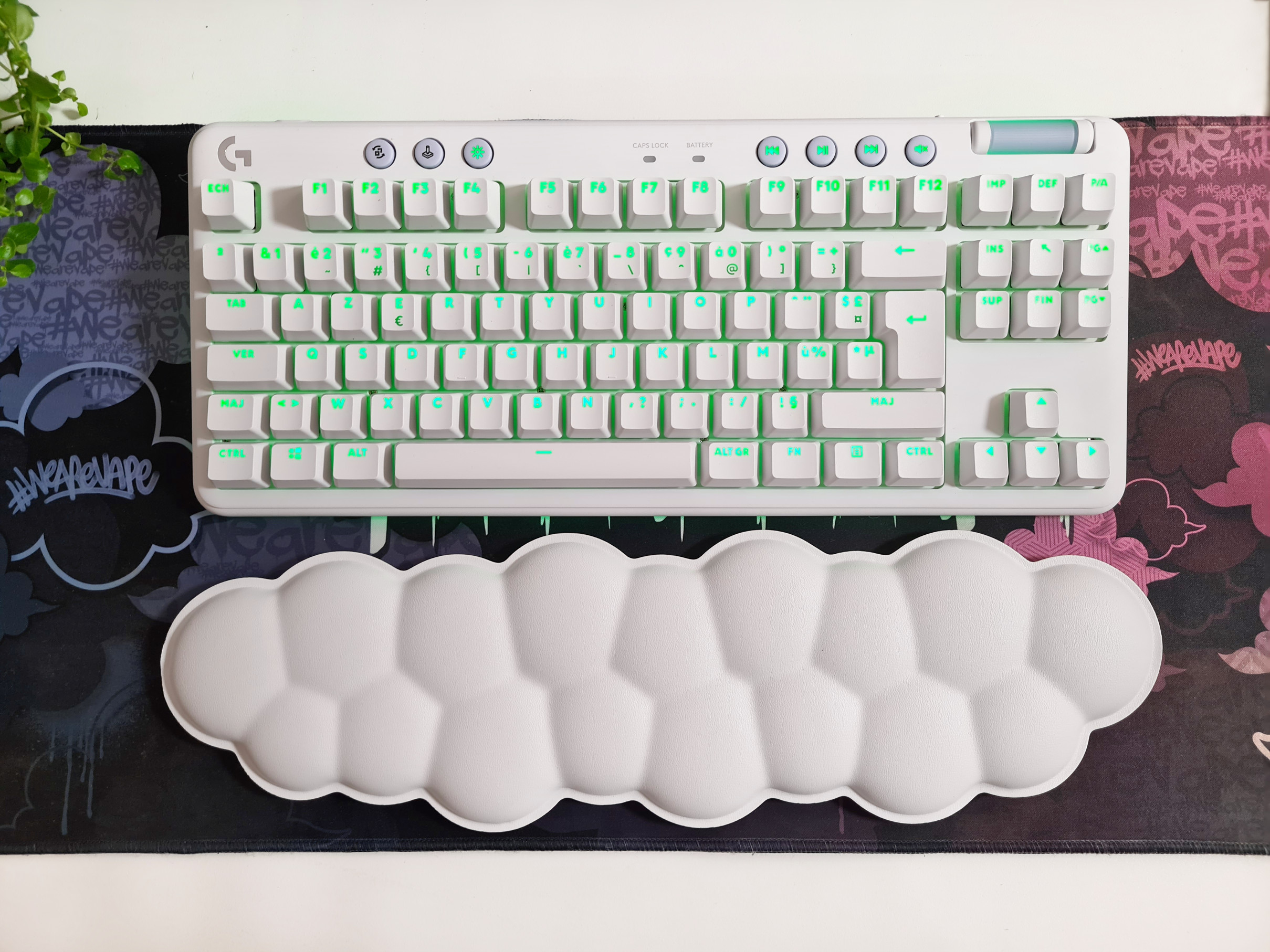 Test Logitech G715 Lightspeed : un clavier mécanique tout mignon, pas ...