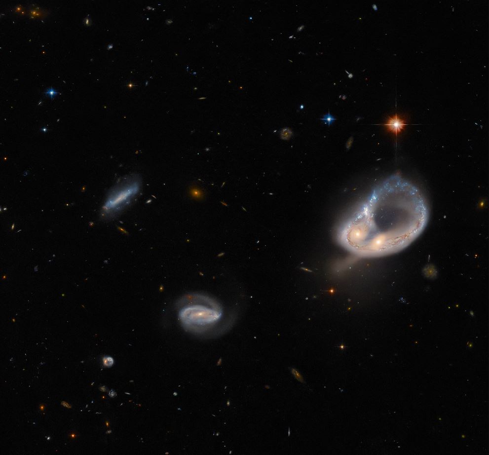 Découvrez cette image rare d'une collision de galaxies envoyée par Hubble