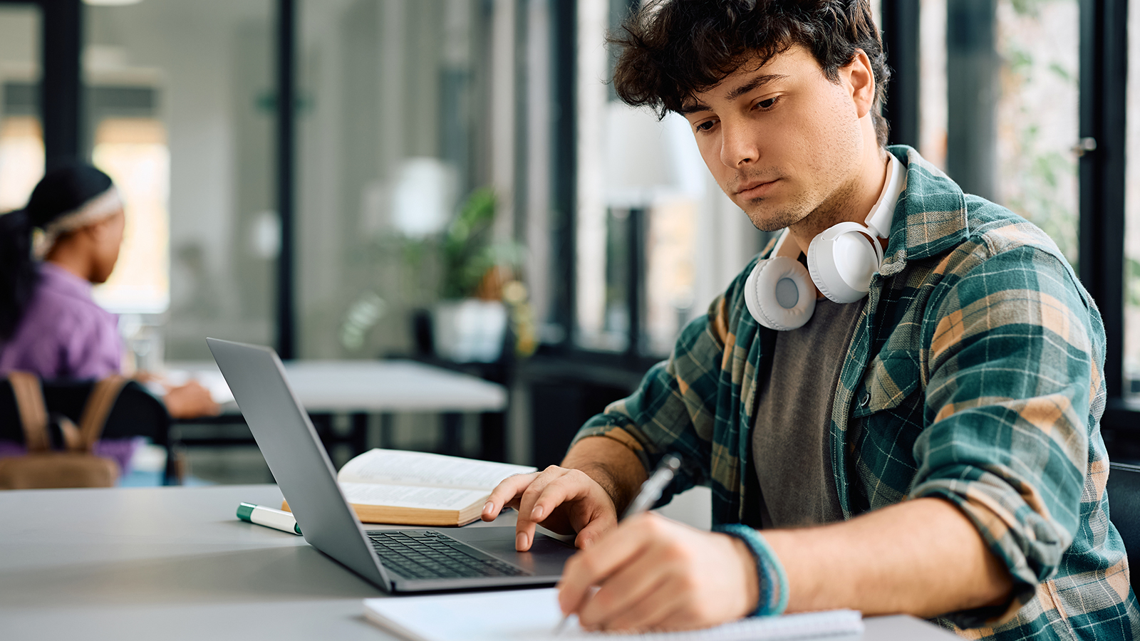 La fibre à moins de 20 € par mois ? C'est possible avec cette offre de ...
